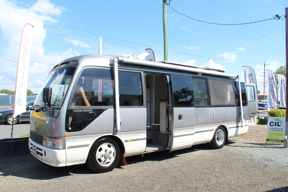 1993 Toyota Coaster 4.2 litre Turbo Diesel Automatic